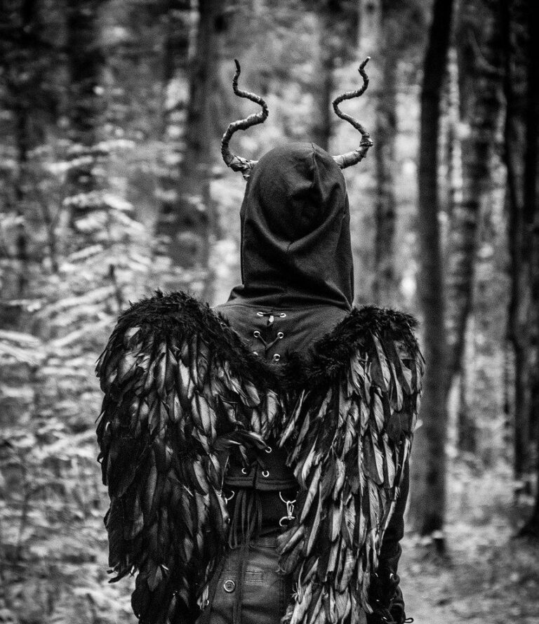 Diablicos in Panamá - Mutha Magazine
